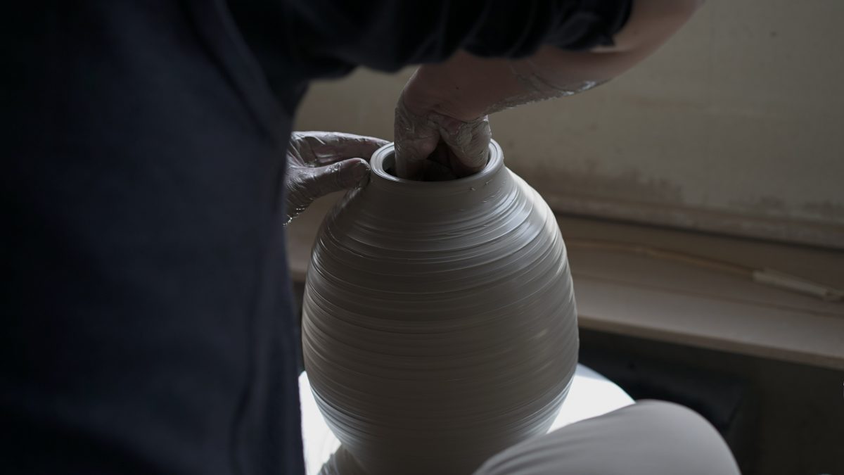 【石川】⼩松から九⾕焼の"美"と"技"を体感する『九⾕セラミック・ラボラトリー（通称：CERABO KUTANI）』が5月24日（金）オープン ...